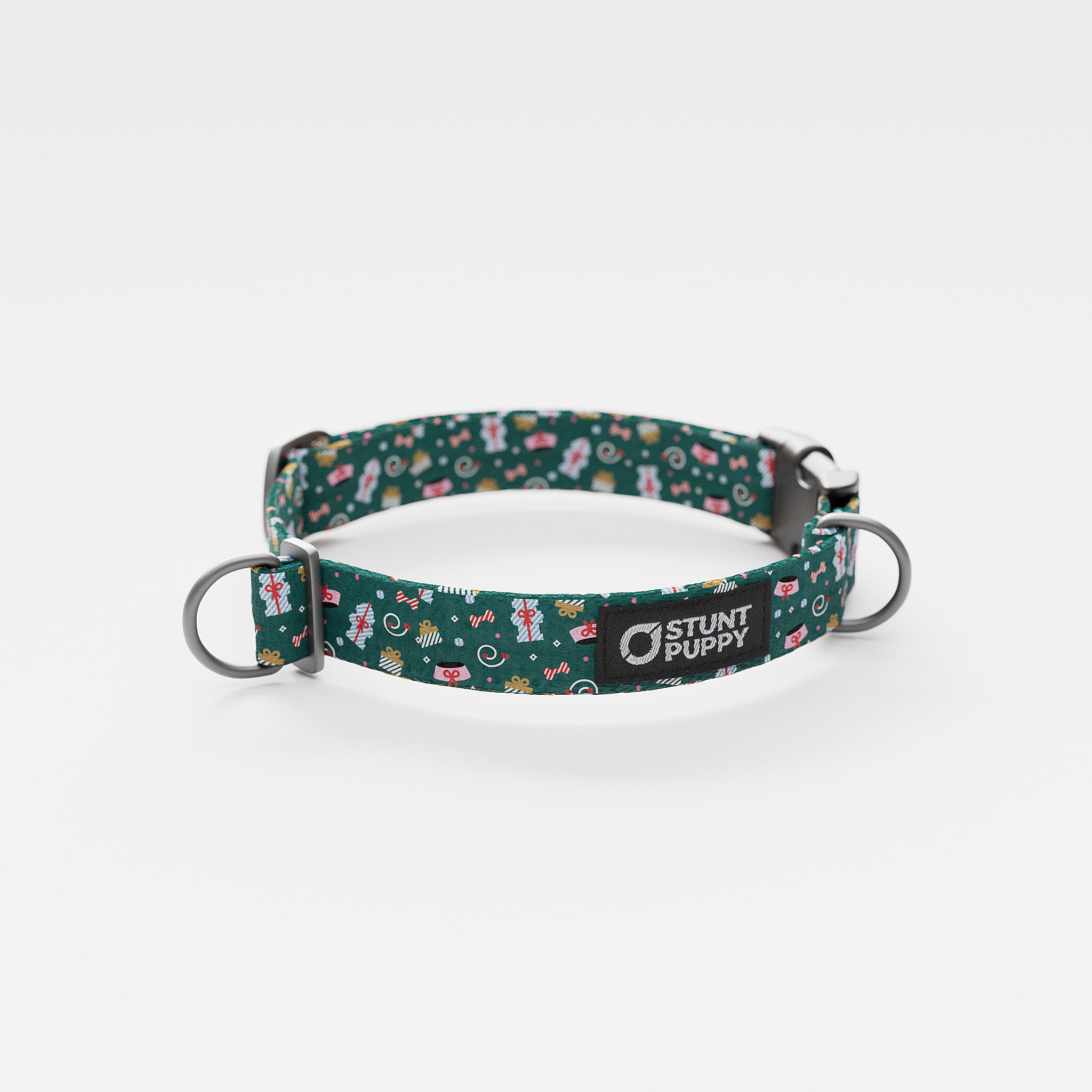 Stunt Puppy Holiday Wrapping Paper Collar | Dog Collar